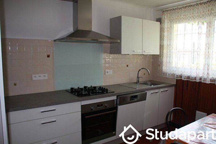 Appartement à louer - Nabecor-Curie-Brichambeau, Vand uvre-lès-Nancy - 1 pièce - 3 chambres