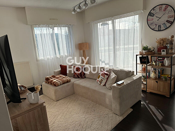 Appartement à vendre - Pau, Centre-ville - 3 pièces - 2 chambres
