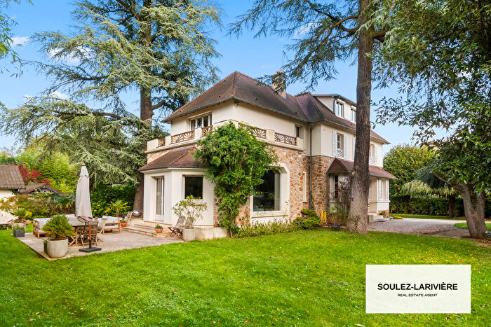 Maison à vendre - Vaucresson - 10 pièces - 6 chambres