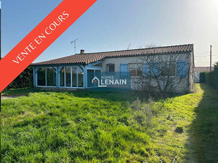 Maison à vendre - Chavagnes-les-Redoux - 5 pièces - 4 chambres