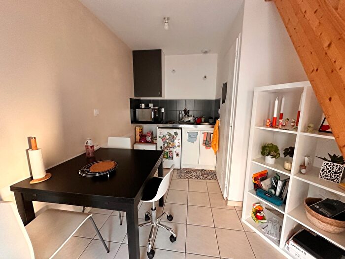 Appartement à vendre - Mérignac, Arlac - 2 pièces - 2 chambres