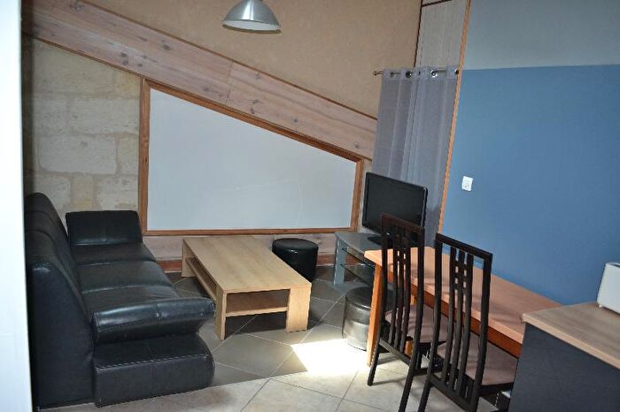 Bordeaux, Saint-Christoly : Appartement 2 pièces à louer