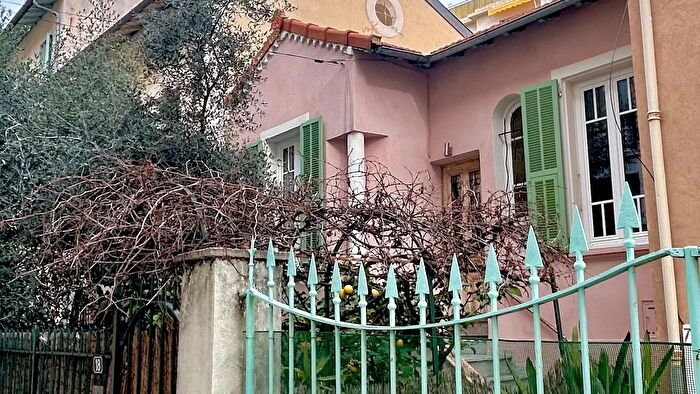 Maison à vendre - Nice, Saint-Sylvestre - 5 pièces - 4 chambres