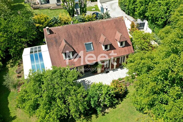 Maison 7 pièces à vendre à Neauphle-le-Vieux