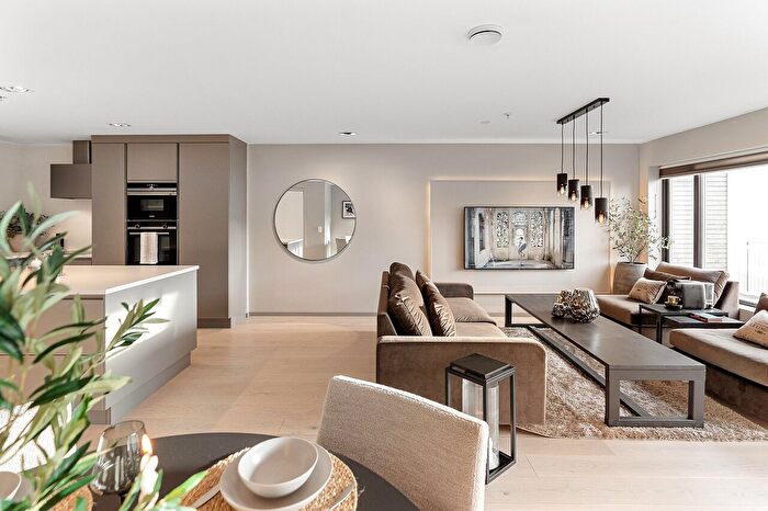 Appartement à vendre - Fontenay-sous-Bois, Centre-ville - 4 pièces - 2 chambres