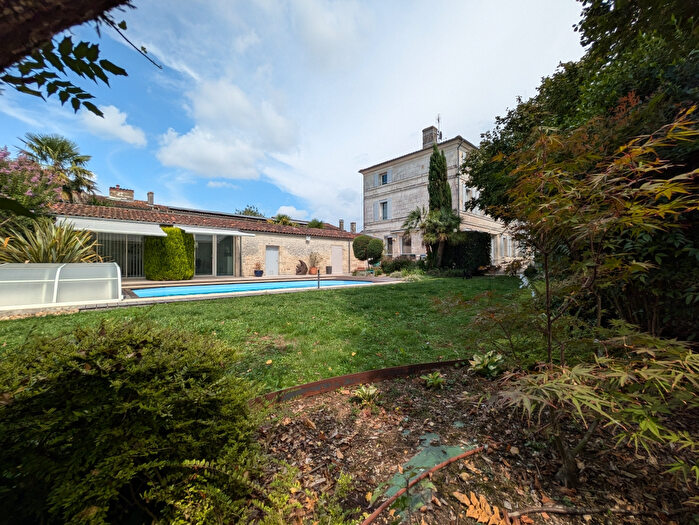 Maison à vendre - Saintes, Saint-Sorlin, La Récluse - 10 pièces - 5 chambres