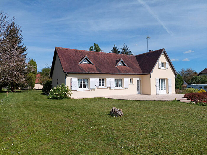 Maison à vendre - Fourges - 5 pièces - 3 chambres