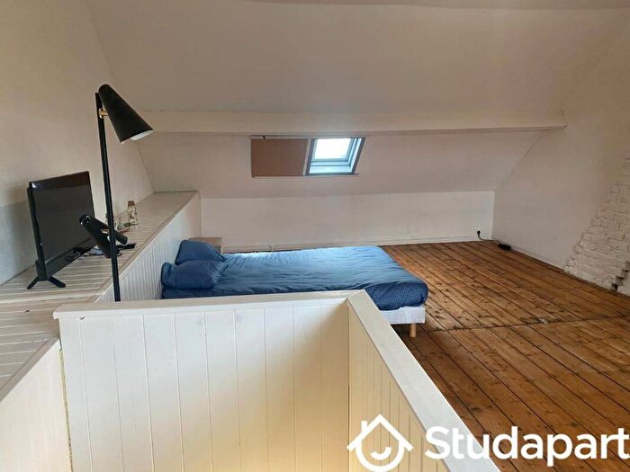 Appartement 1 pièce à louer à Cheminots-Acacias-Faubourg de Lille, Valenciennes