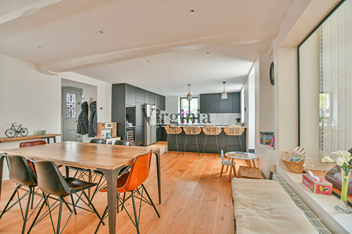 Saint-Maurice, Gravelle, Hôpital - Maison 6 pièces à vendre