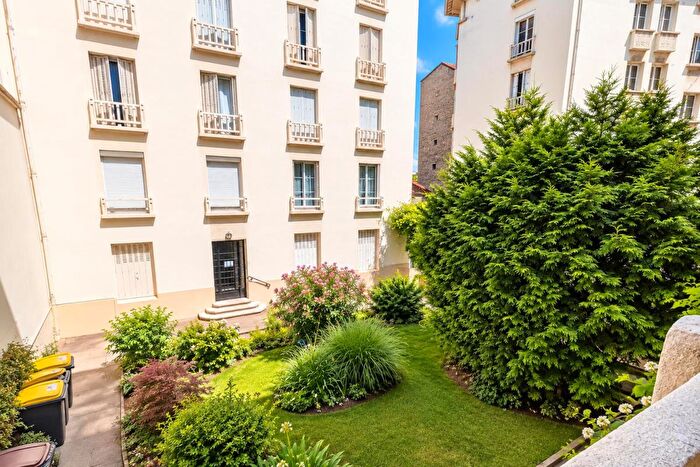 Asnières-sur-Seine, Centre-ville : Appartement 2 pièces à vendre