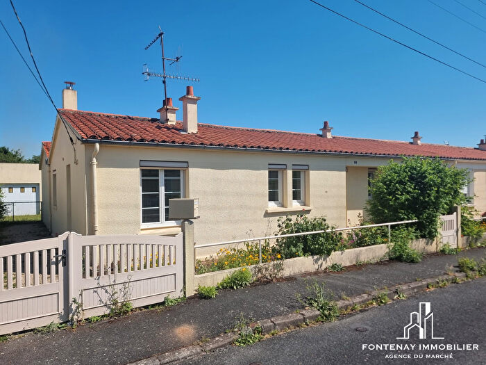Fontenay-le-Comte, Les Moulins, La Gare : Maison 5 pièces à vendre