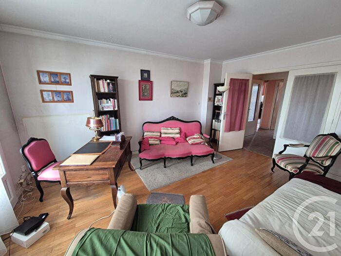 Appartement à vendre - Saint-Fons, Centre-ville, Chassagnon - 3 pièces - 2 chambres