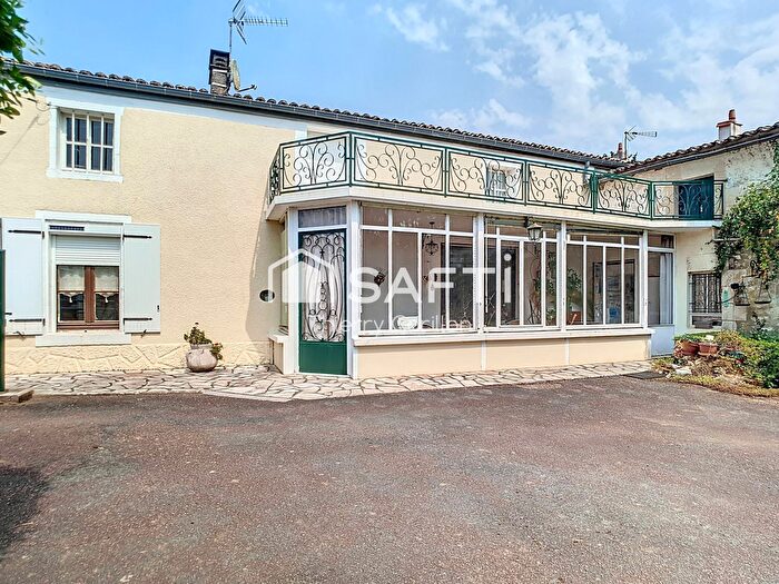 Maison à vendre - Germond-Rouvre - 6 pièces - 2 chambres