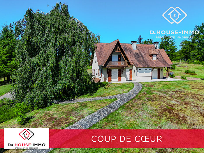 Maison à vendre - Saint-Estèphe - 10 pièces - 6 chambres