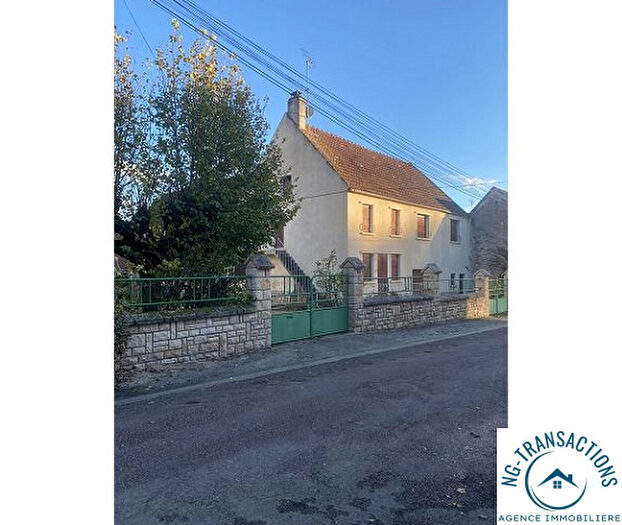 Maison à vendre - Dornecy - 6 pièces - 4 chambres