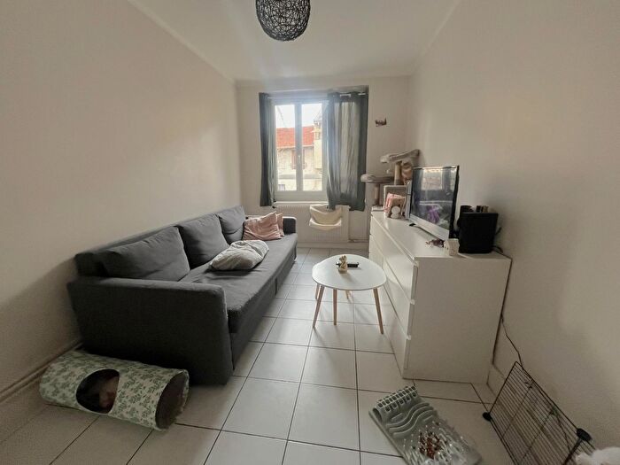 Appartement à vendre - Saint-Étienne, Crêt de Roc - 2 pièces - 1 chambre