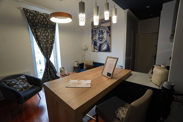 Appartement à louer - Clemenceau, Dijon - 2 pièces - 1 chambre