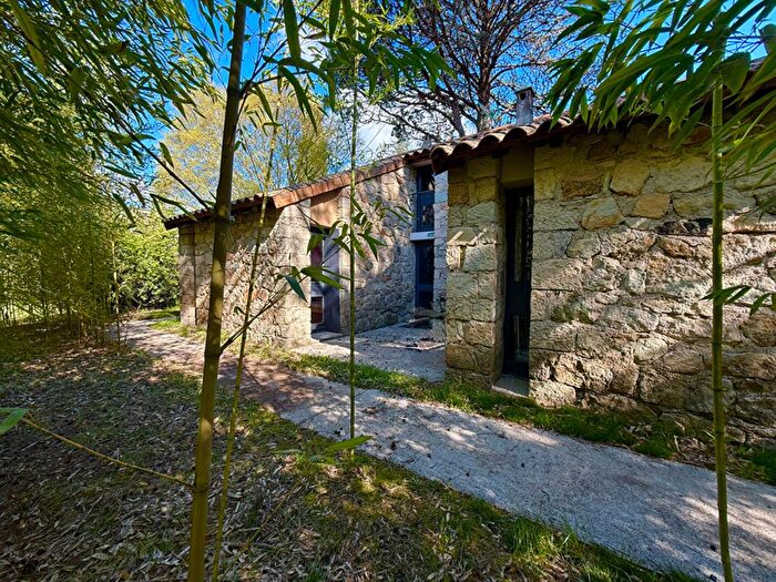 Maison à vendre - Les Vans - 3 pièces - 2 chambres