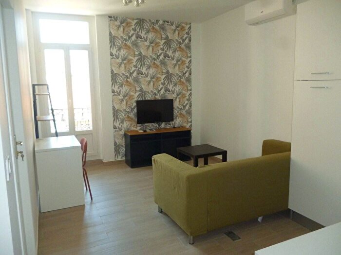 Appartement à louer - Ancien Hôpital, Béziers - 2 pièces - 1 chambre