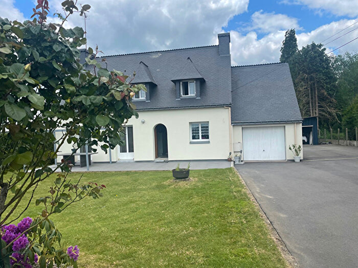 Maison à vendre - Ploërmel - 5 pièces - 4 chambres