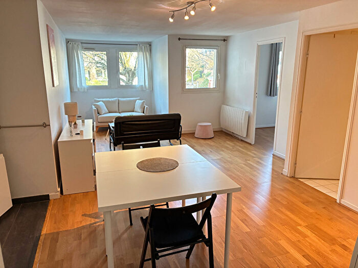 Appartement à louer - Saint-Cloud, Pasteur, Magenta - 2 pièces - 1 chambre