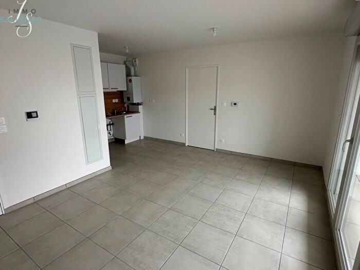 Gare-Peloux Mail-Citadelle, Bourg-en-Bresse : Appartement 2 pièces à louer