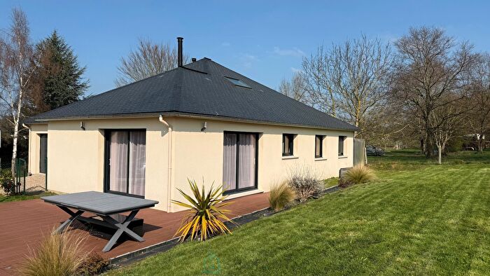 Maison à vendre - Bourgtheroulde-Infreville - 6 pièces - 5 chambres