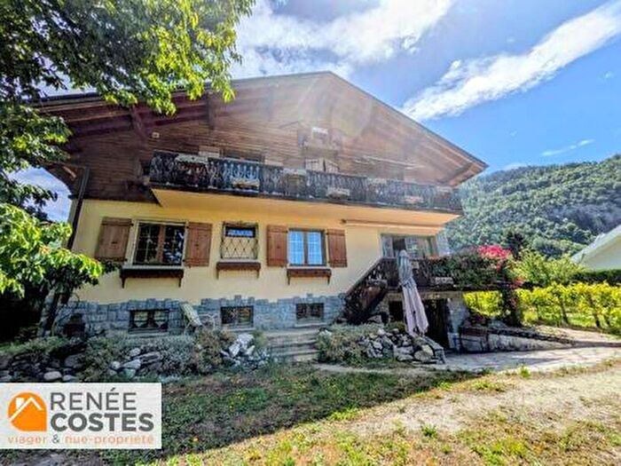 Cluses, Centre-ville : Maison 7 pièces à vendre