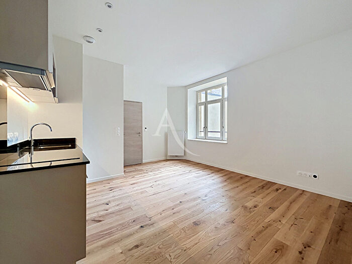 Metz, Ancienne ville : Appartement 2 pièces à louer