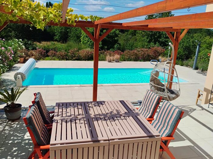 Oradour-sur-Vayres - Maison 5 pièces à vendre