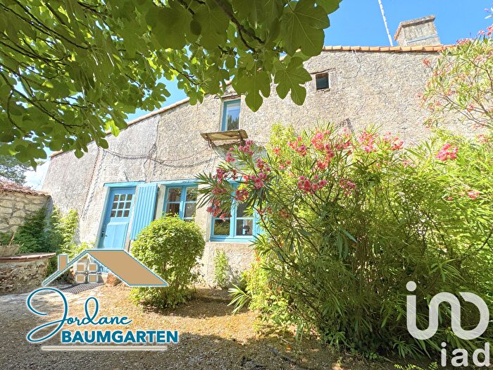 Maison à vendre - Saint-Palais-sur-Mer - 7 pièces - 6 chambres