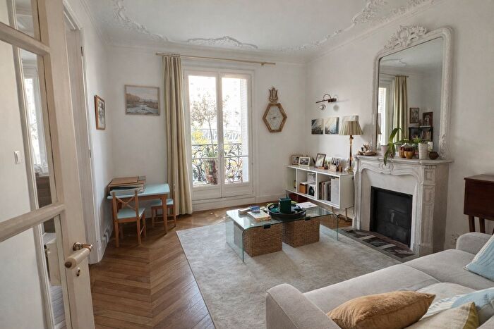 Appartement 4 pièces à vendre à Paris 15ème, Cambronne, Garibaldi