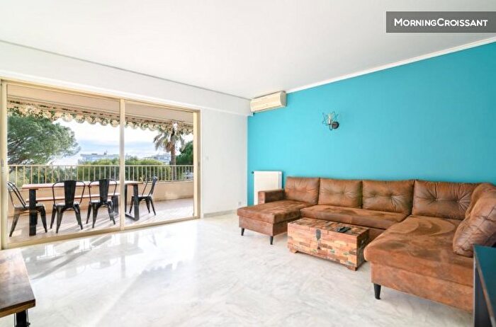 Appartement 3 pièces à louer à Cannes, Californie Pezou