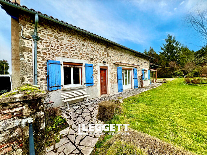 Maison à vendre - Maisonnais-sur-Tardoire - 7 pièces - 3 chambres