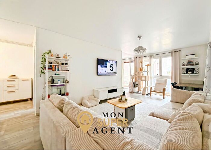 Appartement 4 pièces à vendre à Melun, Trois Moulins