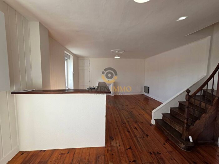 Maison à louer - Bel-Air Belle Feuille Abattoir, Bressuire - 3 pièces - 1 chambre