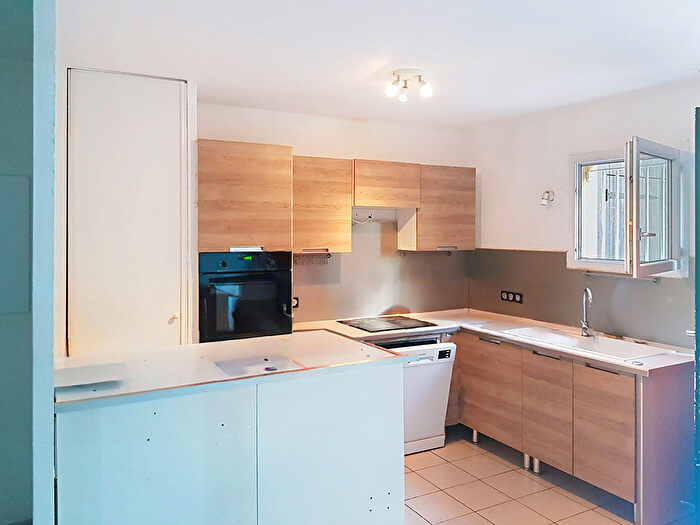Appartement à louer - Plan-de-Cuques - 3 pièces - 2 chambres