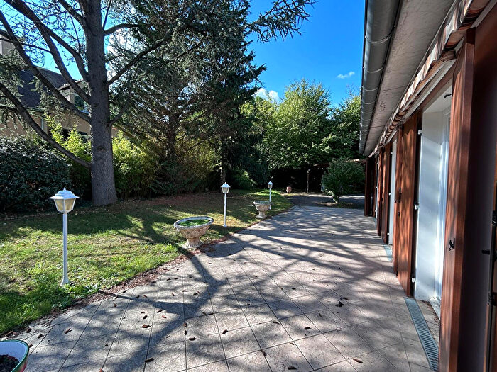 Maison à vendre - Varennes-Jarcy - 5 pièces - 3 chambres