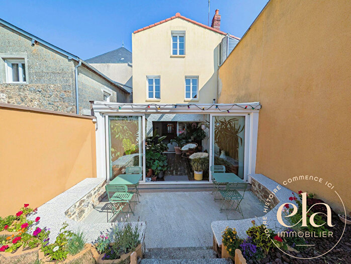 Pouzauges - Maison 6 pièces à vendre