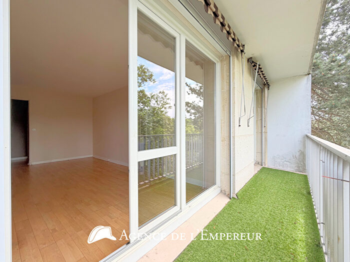 Appartement 4 pièces à louer - Rueil-Malmaison, Buzenval