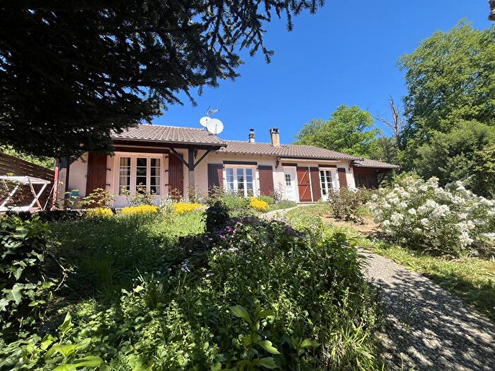 Maison 7 pièces à Étagnac, à vendre