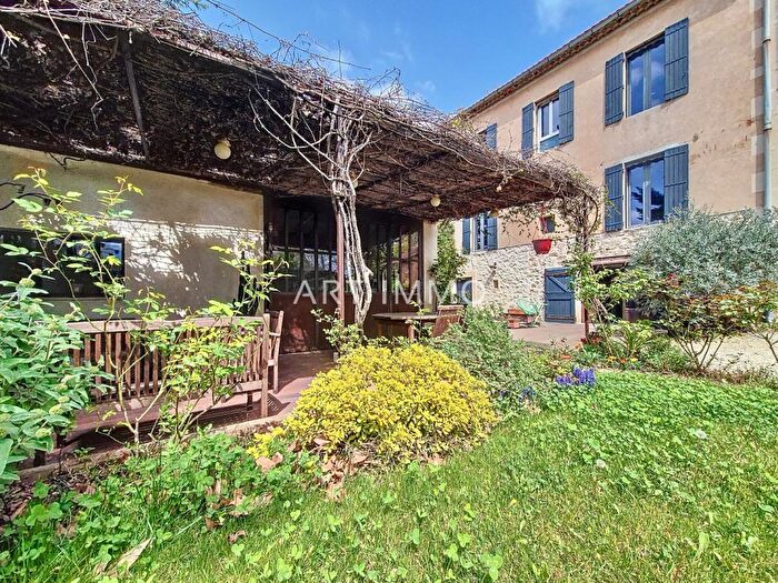 Maison à vendre - Robion - 10 pièces - 7 chambres