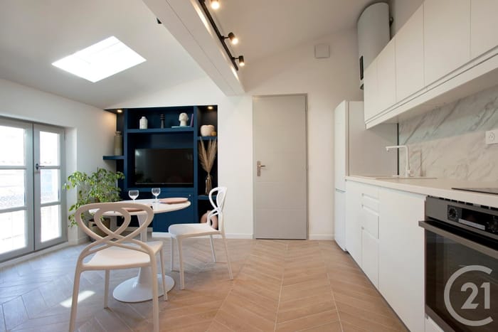 Arles, Centre-ville : Appartement 2 pièces à louer