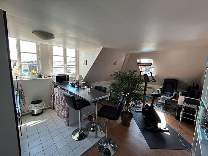 Appartement à louer - Centre Ville-Petit Margny, Compiègne - 2 pièces - 1 chambre