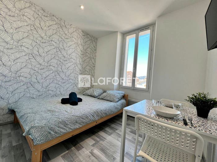 Centre, Le Pradet : Appartement 1 pièce à louer
