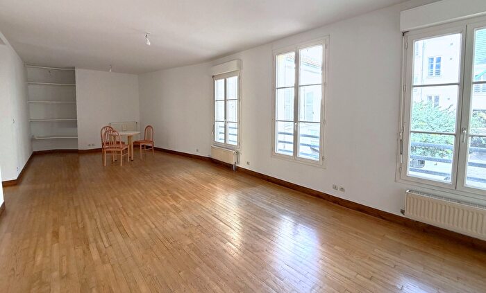 Rueil-Malmaison, Coeur de Ville - Appartement 3 pièces à vendre
