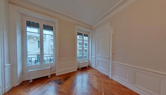 Appartement à louer - Presquîle, Centre ville, Cordeliers, Lyon ème arrondissement - 3 pièces - 2 chambres