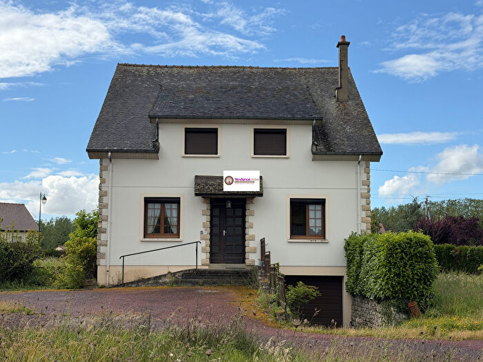 Maison 7 pièces à vendre à Le Mêle-sur-Sarthe