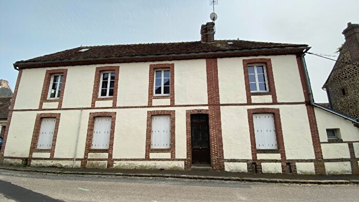 Maison à vendre - Chennebrun - 6 pièces - 4 chambres