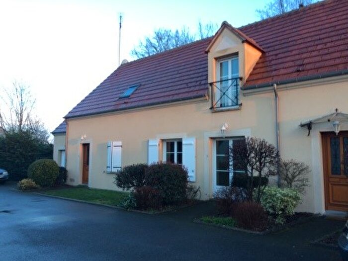Maison 3 pièces à La Ferté-Saint-Aubin, à louer
